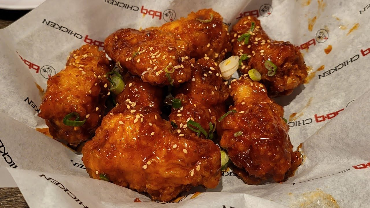 Sunday Famday at BB.Q Chicken! Korean Fried Chicken 🍗 - YouTube