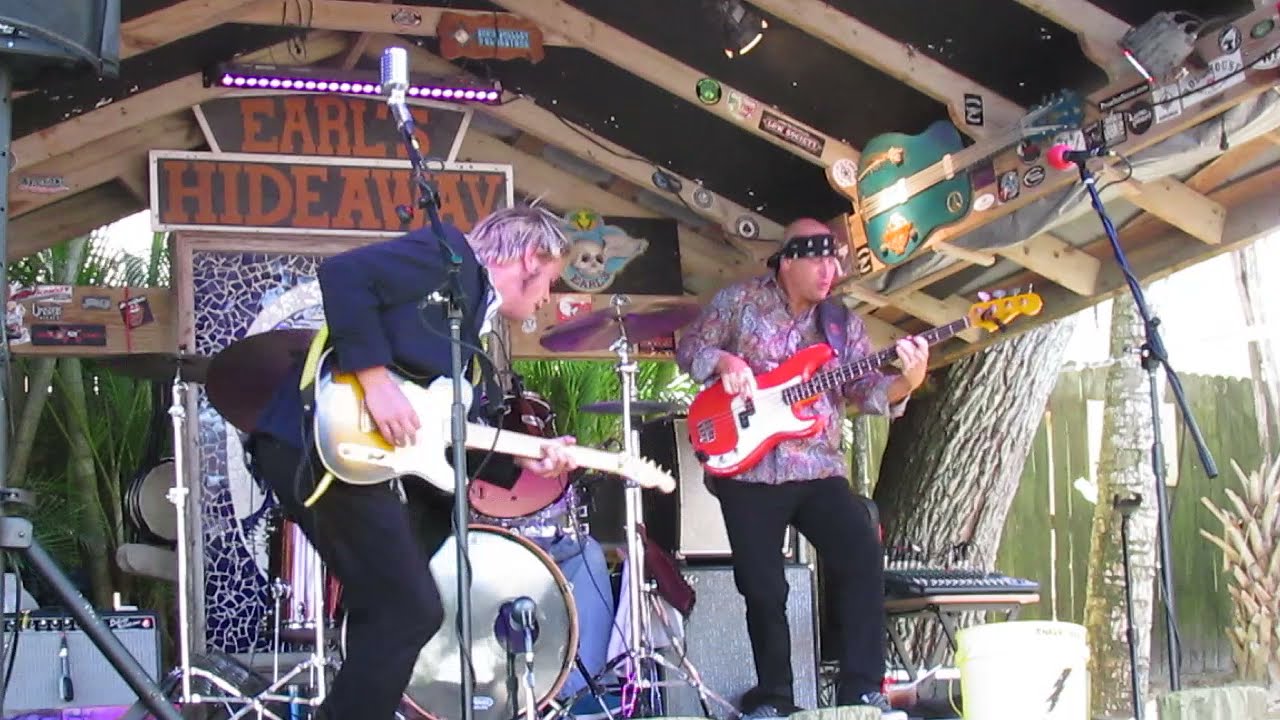 MEMPHIS LIGHTNING BRINGS HIS BAND WITH HIS DAD ON BASS TO EARL'S ...