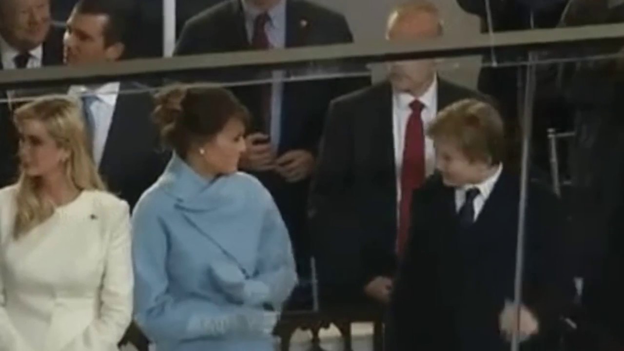 Melania Trump Awkward High Five at Inauguration - YouTube