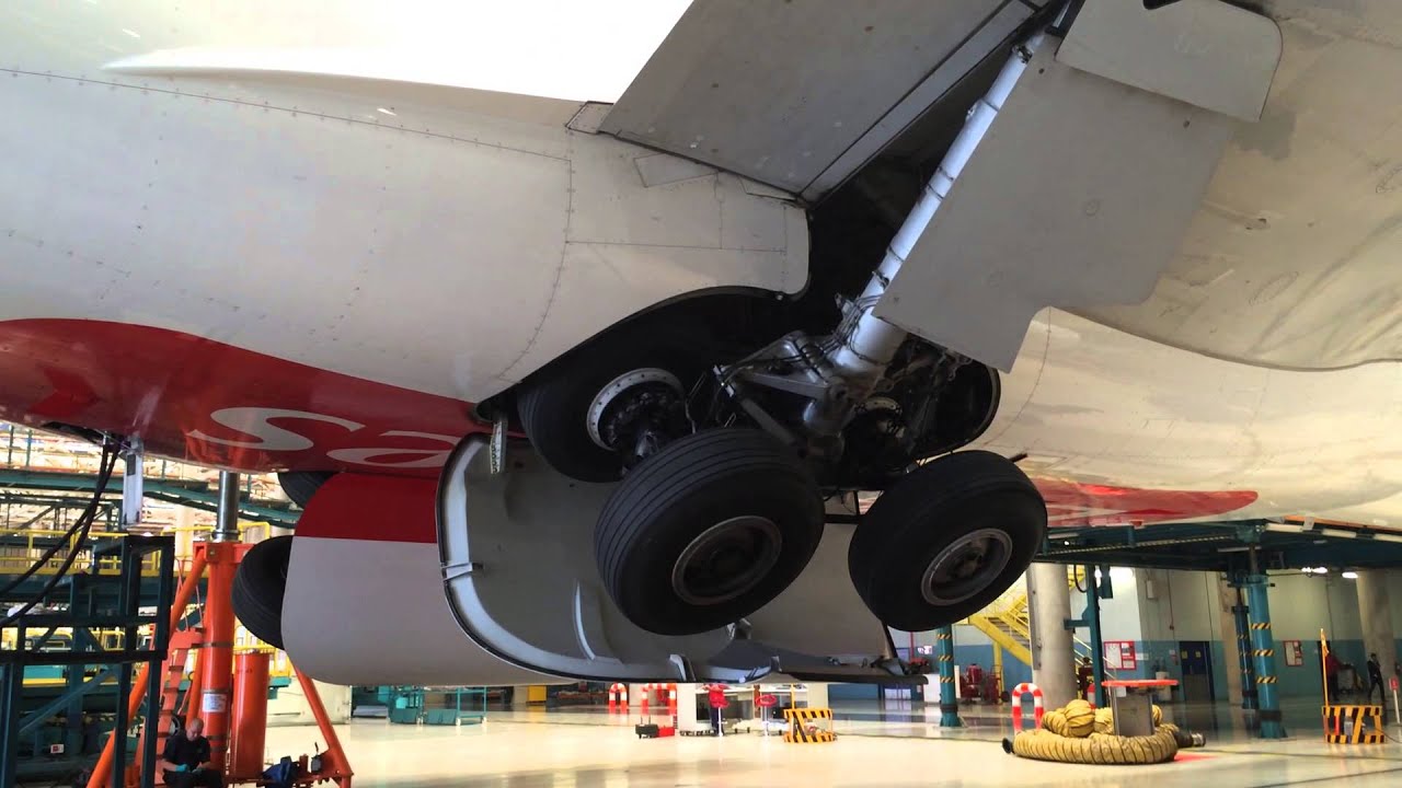 Airbus A330 Gear retraction test (1) - YouTube