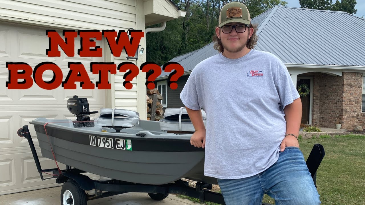 MY NEW BOAT | Basstender 10.2 - YouTube
