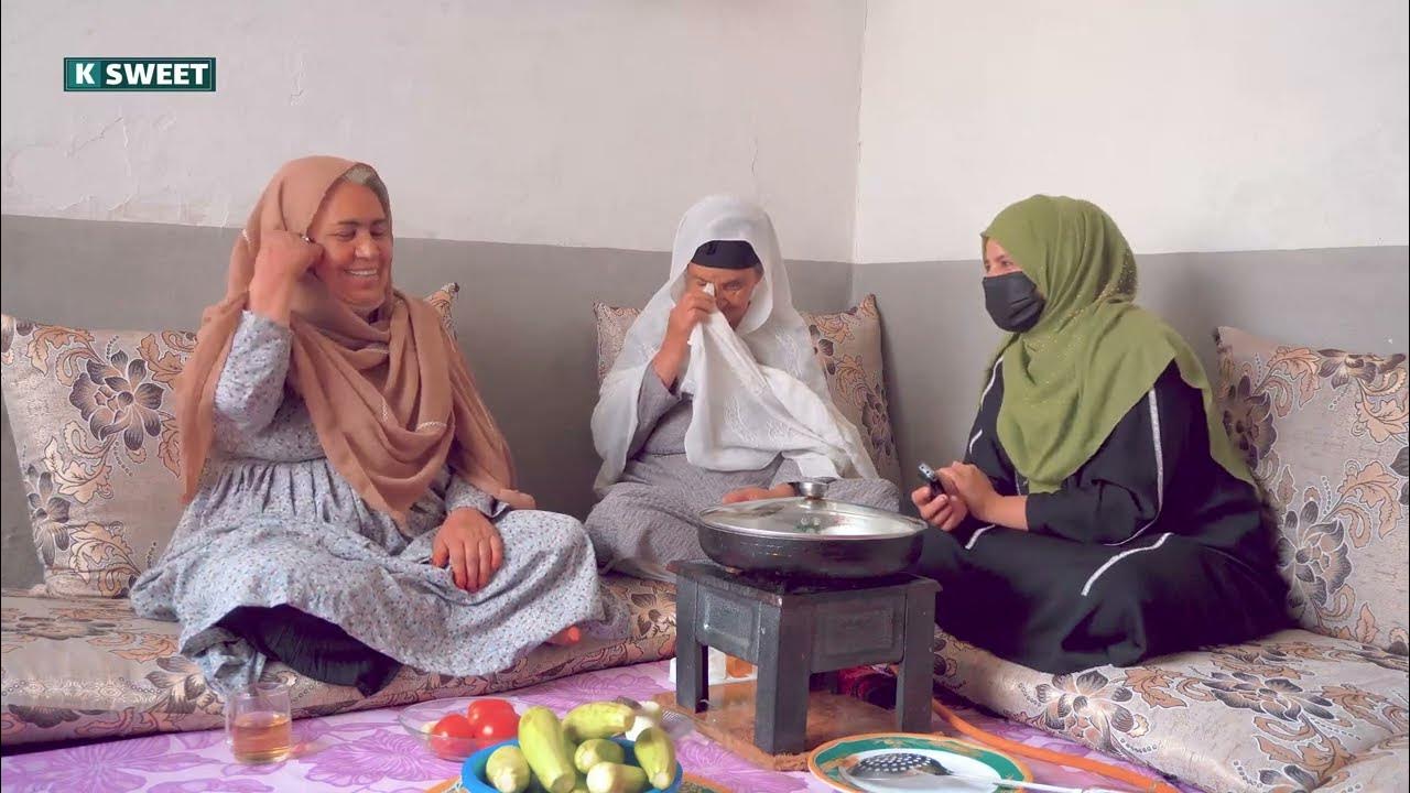 بی بی جان چرا گریه دارد ؟ 😱😢 - YouTube