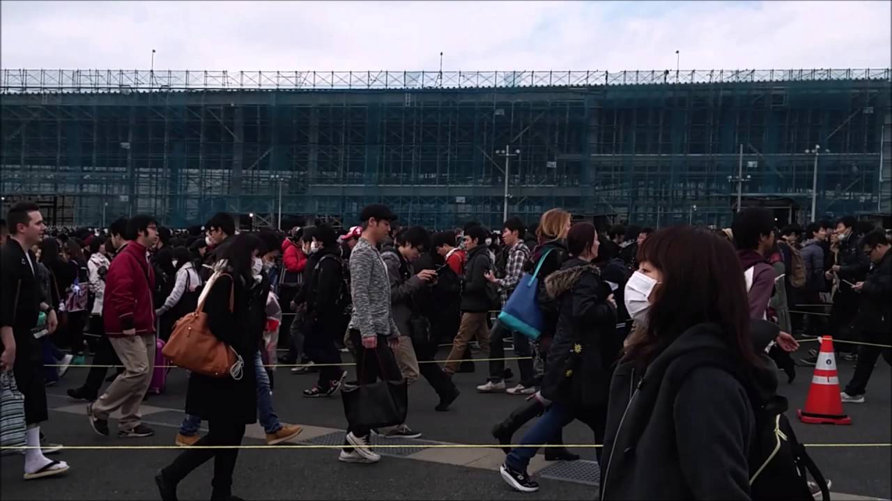 AnimeJapan 2016 Queue - YouTube