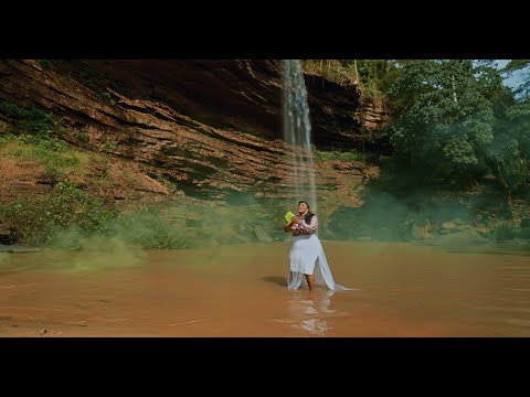 Favor Everywhere by Celestine Donkor ft Evelyn Wanjiru