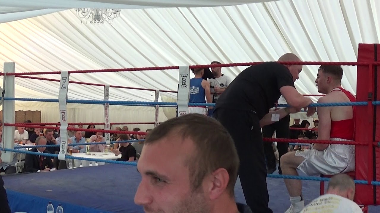 Evolve Boxing Club. Morley.Leeds. F12 - YouTube