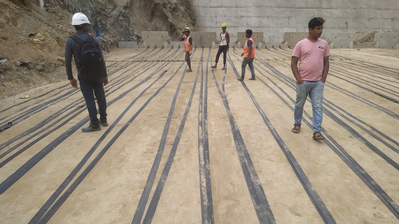 Geo-Strap Locking with Geo-Core in Concrete Panel Erection,Use of Geo ...