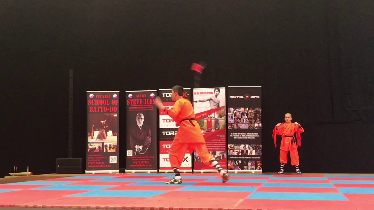 9 Section Chain Whip - YouTube