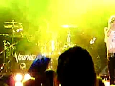 VIK FOXX , Mother Mother, Adelaide 2009 - YouTube