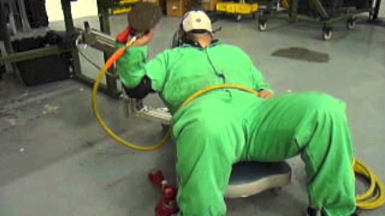 Equipois Overhead Sanding with X-Ar - YouTube