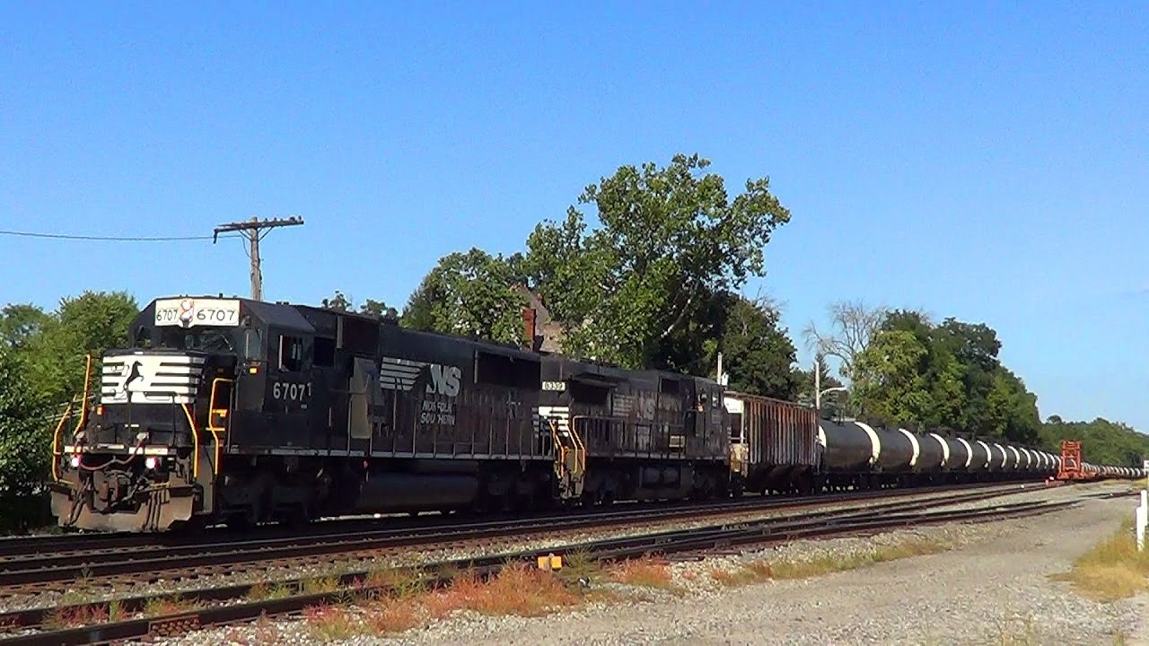 NS 67X With Rare SD60 Leader - YouTube