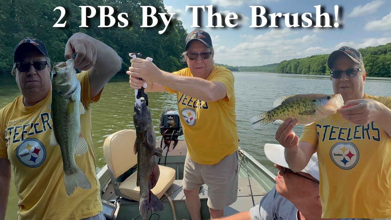 2 PB Crappie and Bass Caught By The Brush! - Lake Arthur Fishing - YouTube
