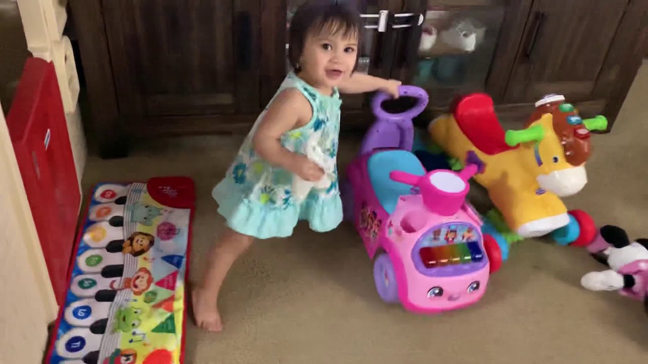 15 month old toddler dusting. - YouTube
