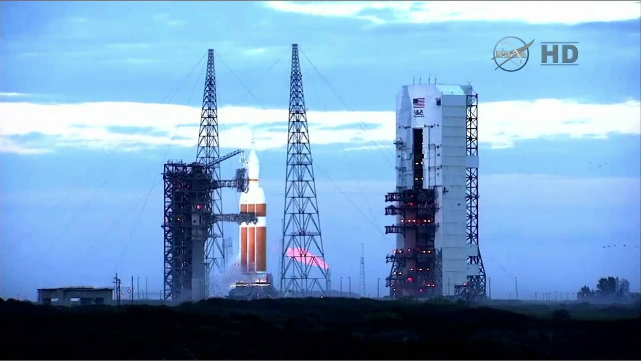 All the Orion liftoff replay cameras from NASATV - YouTube