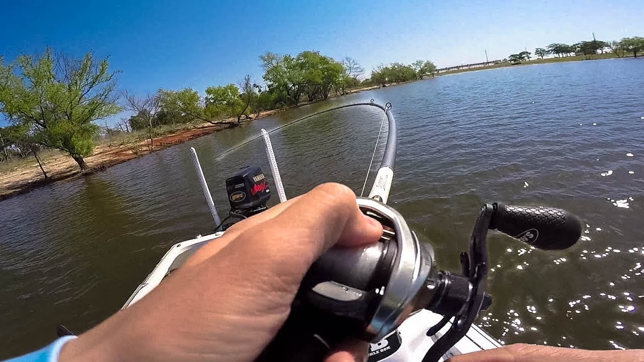 Fishing A Challenging Lake In The Post Spawn - YouTube