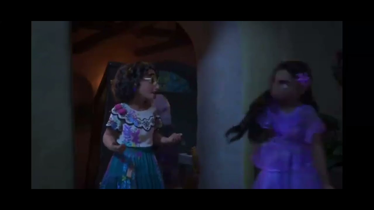 Agatha Gillman's Reaction To Isabela's Rage Face - YouTube