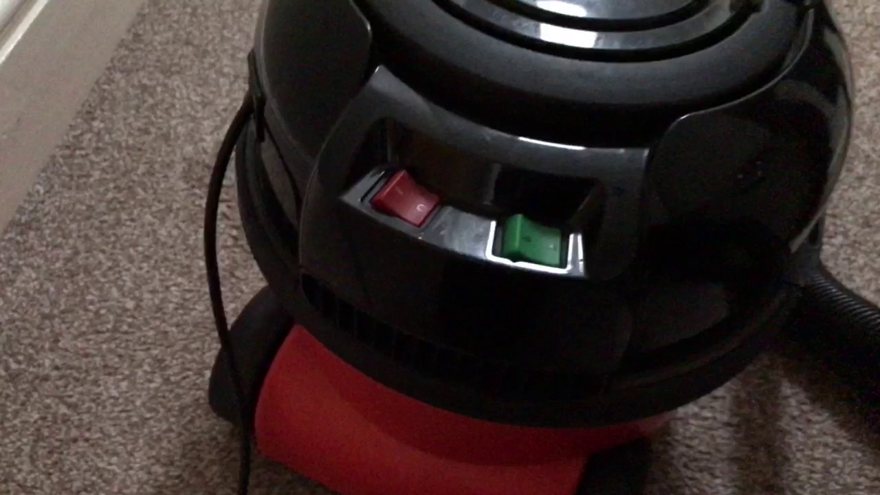 My Grandparents' 2007 Numatic Henry HVR200-22 - YouTube