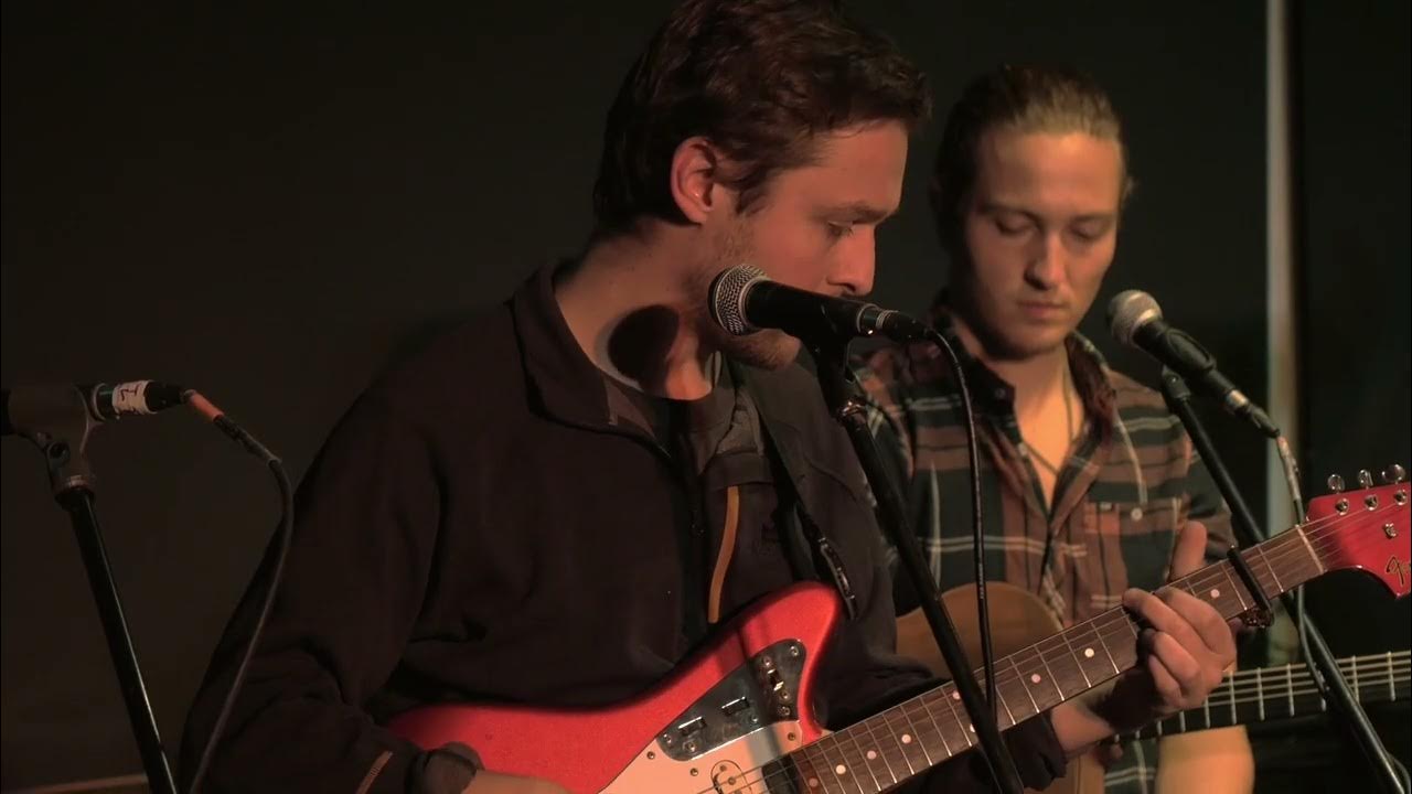 CIGF18 Acoustic Forum: Feat: Joshua Burnside. Song: red, white & blues. - YouTube