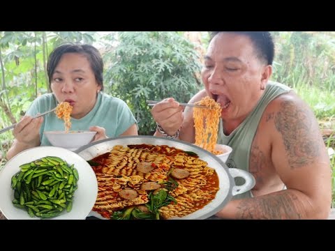 INDOMIE GEPREK PEDAS MAMPUS PORSI JUMBO !!! RAYMON LUTAM - YouTube
