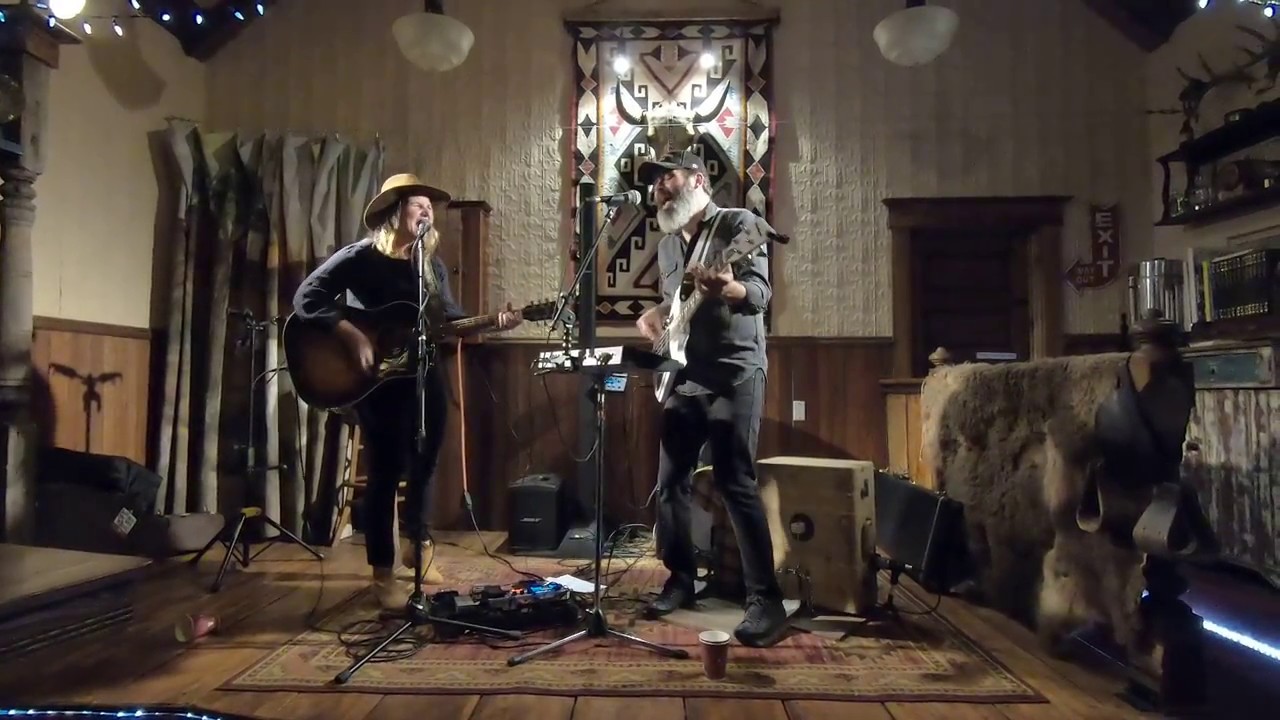 Winnie Brave: Moonshine at Ghostown Blues - YouTube