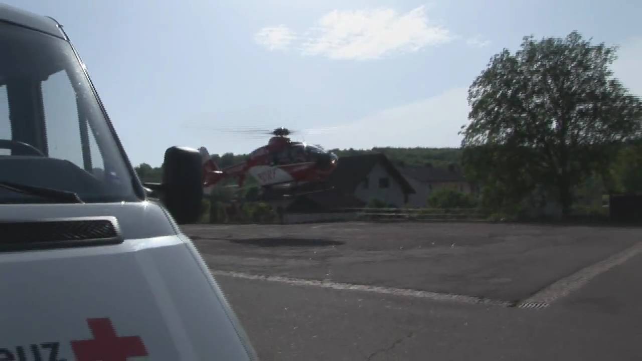 Christoph 18 startet in Höpfingen - YouTube