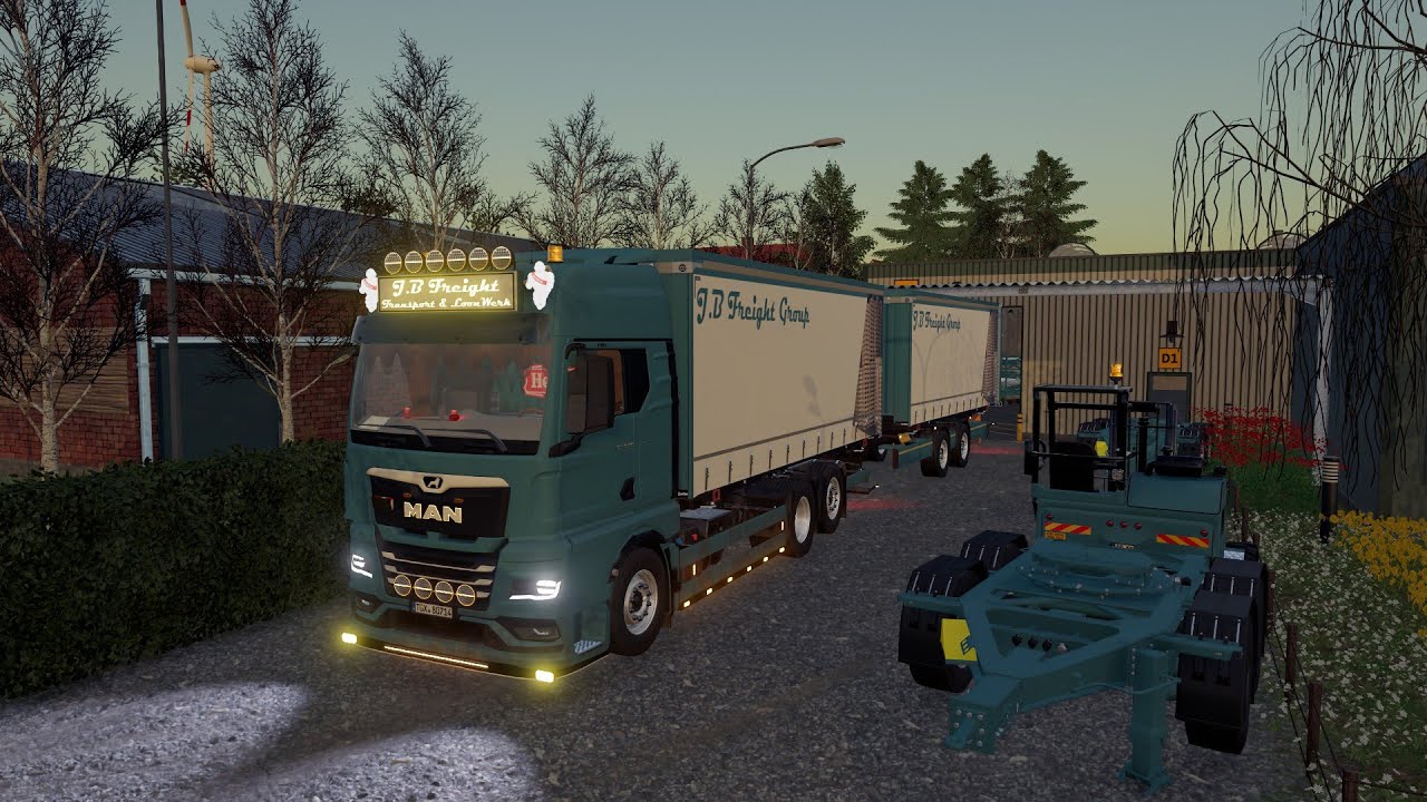 [FS22] Bringing Potato Boxes to the process warehouse - YouTube