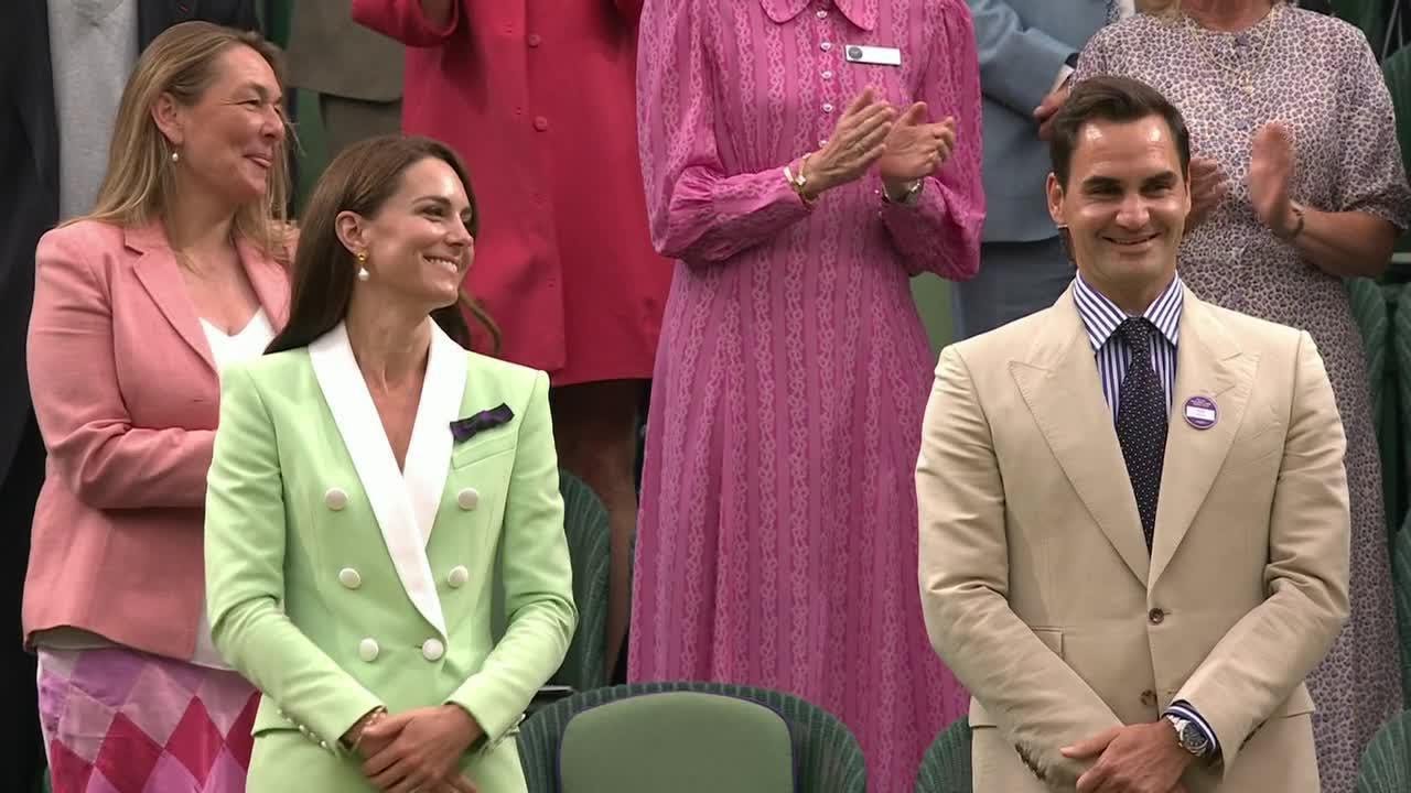 Roger Federer, Princess Kate receive ovation during Andy Murray's post ...