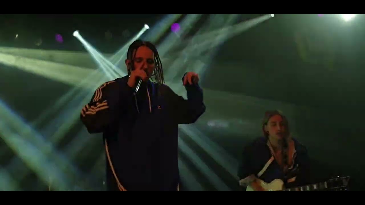 Chase Atlantic - ANGELS live in Amsterdam, Phases tour 2019 - YouTube