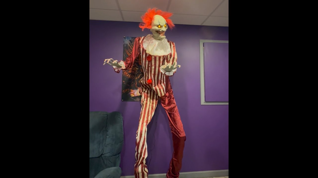 Creepy Towering Clown Set Up and Demo from Spirit Halloween - YouTube