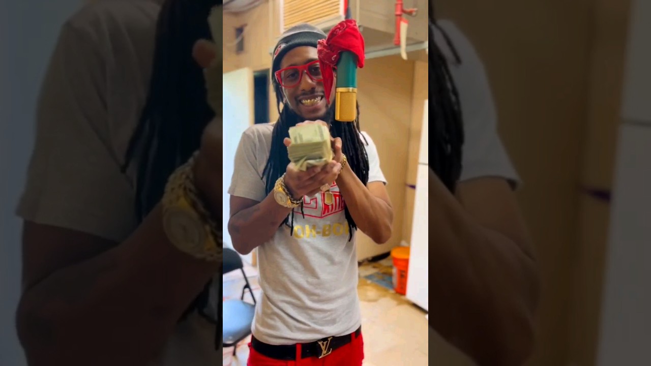 “TRAP BOUNCIN"‼️ On the block mic trap performance🎙🔥🔥🔥 *out now* #music ...