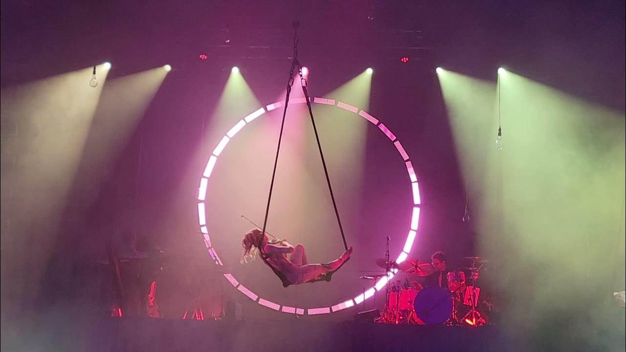 Lindsey Stirling's "I Wonder As I Wander" Encore Performance 12/10/2021 - YouTube Music