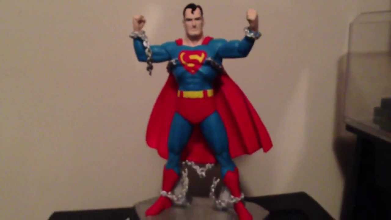 Hallmark Golden Age Superman Statue 1996 - YouTube