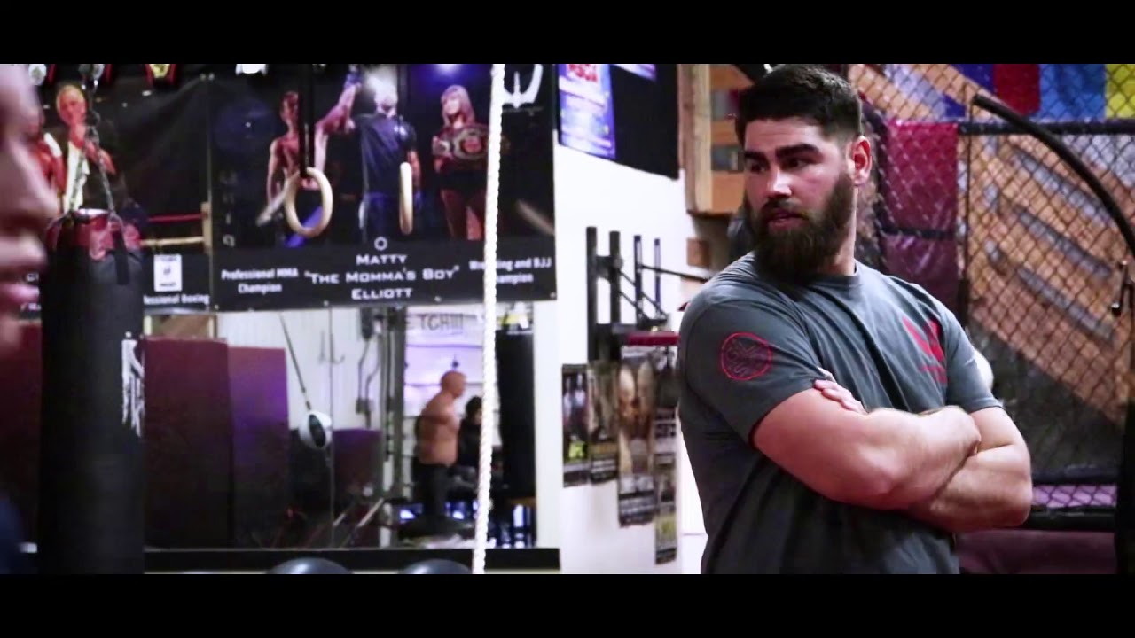 Boxing Coach in Traverse City (Coach Jay Currin) - YouTube