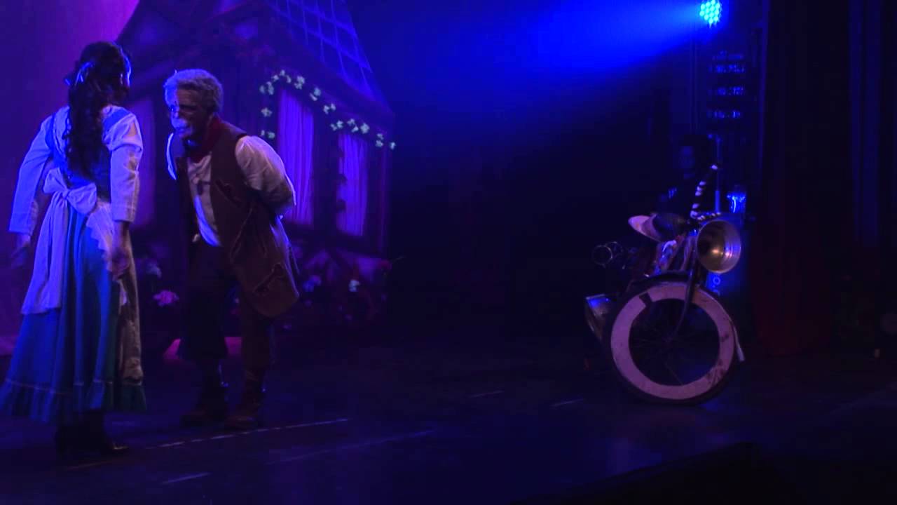 "No importa que" Martin Lucchini como Maurice en La Bella y la Bestia ...