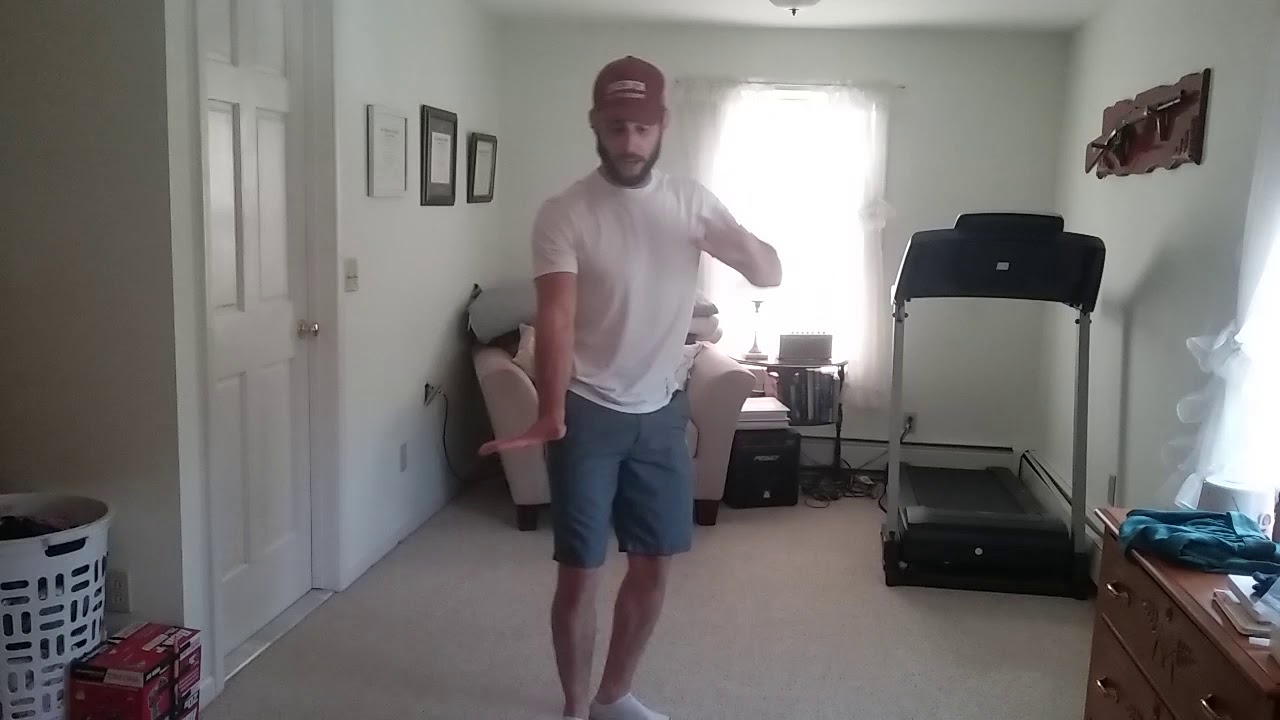 Cartwheel vs A Round-Off - YouTube