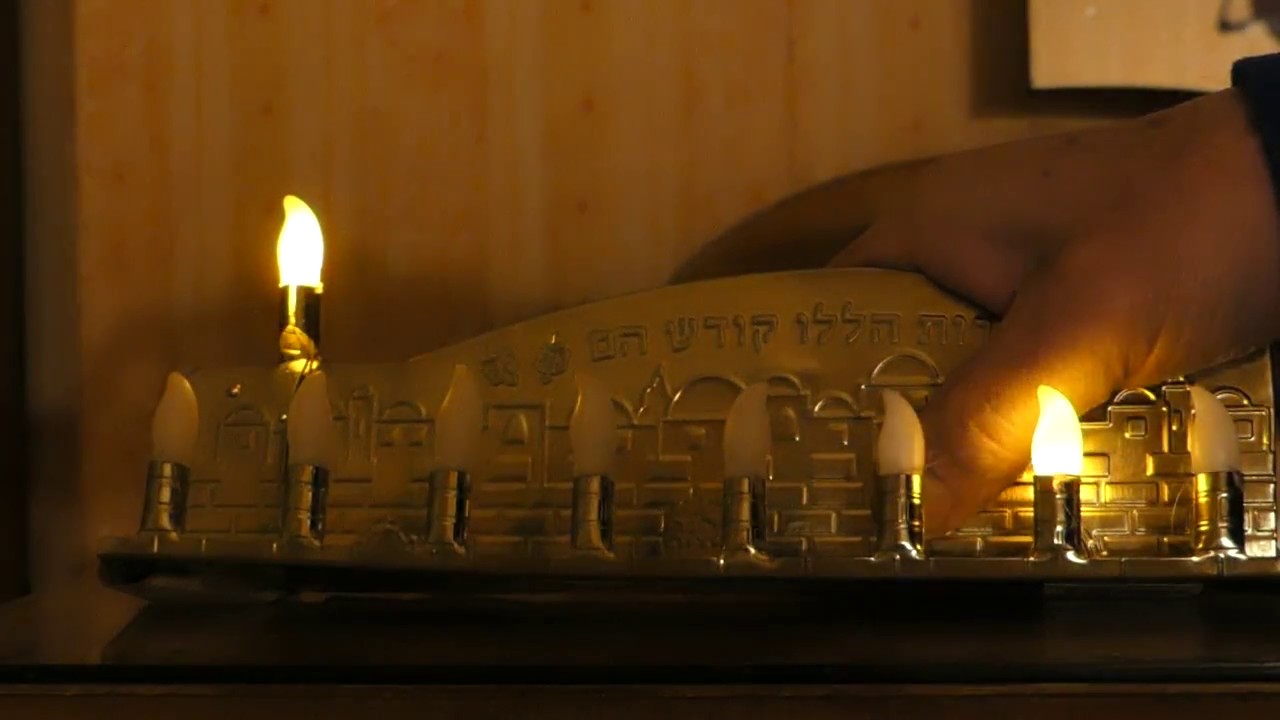 Happy Hanukkah - Hag Chanukah Sameach - YouTube