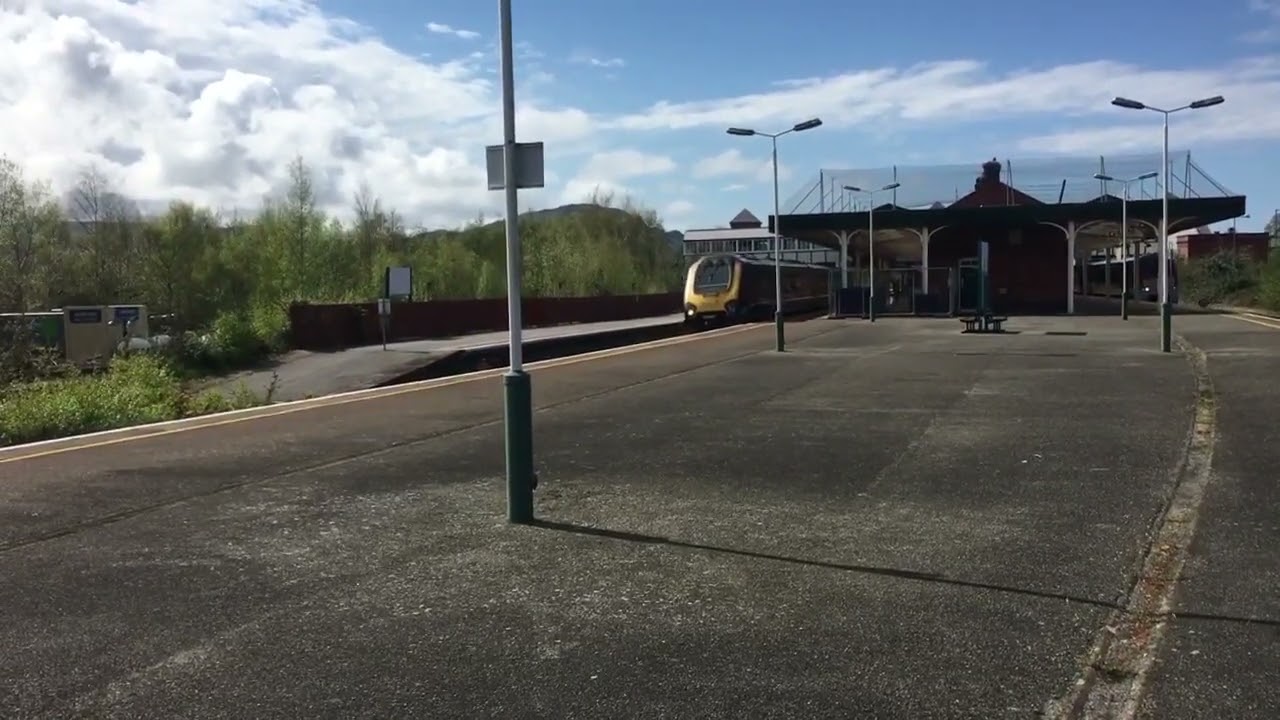 Avanti West Coast Super Voyager Class 221 Departing From Platform 3 At Llandudno Junction
