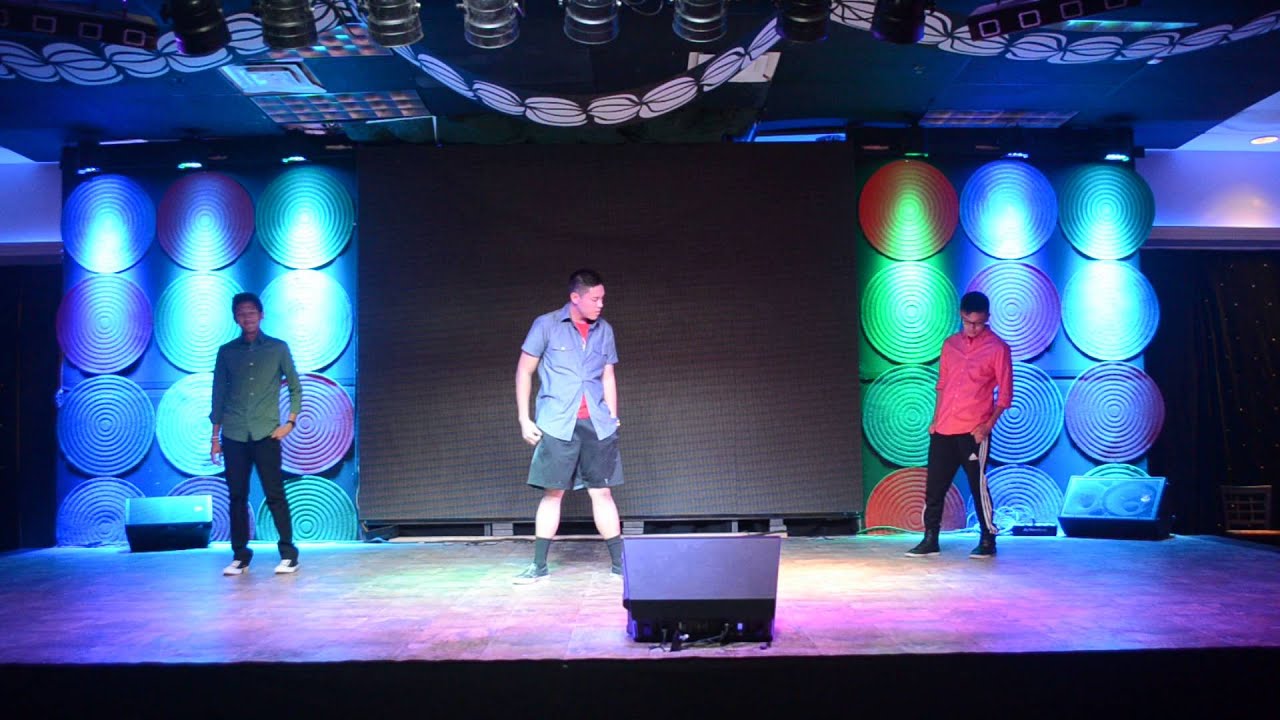 VSA by Night hosted by UTD VSA - Performed by UH VSA - YouTube