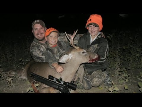 Kids' First Deer Hunt - YouTube