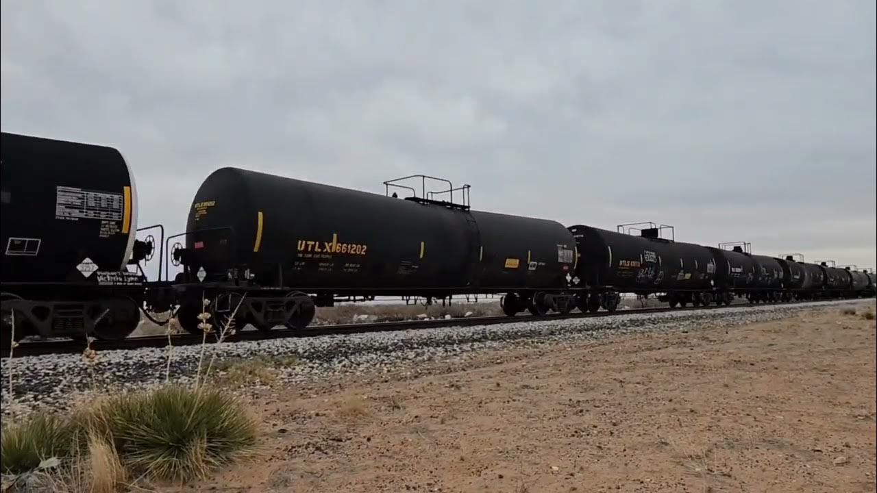 Union Pacific eastbound monster intermodal/manifest train with a mid-train DPU in northeast El ...