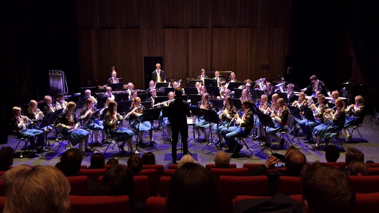 Alfred Reed: Second suite for band 1., 2. og 4. sats - Voksen skoles ...