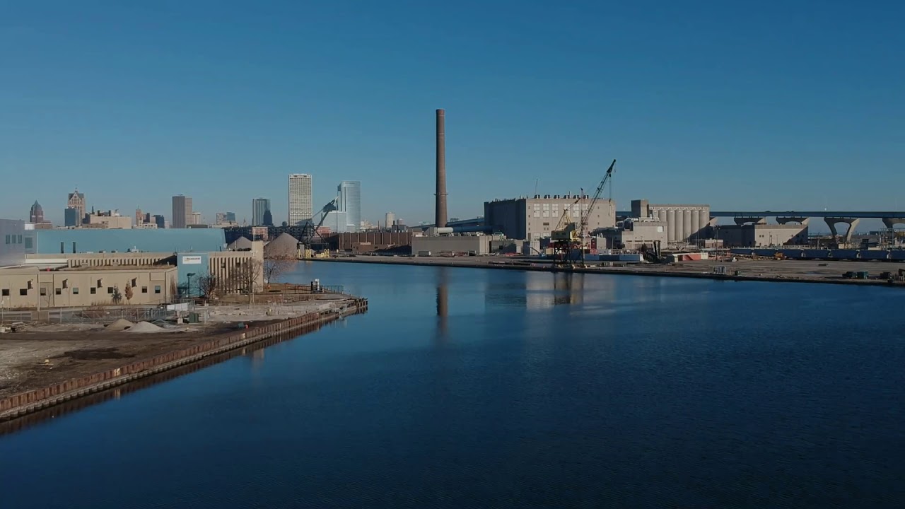 Milwaukee Harbor District Drone Footage Jan 2019 - YouTube