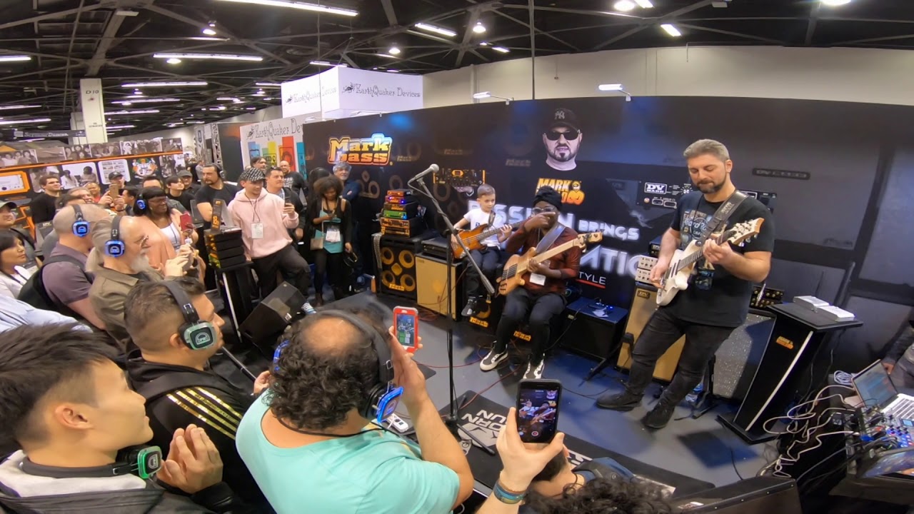 Richard Bona and Aron Hodek live at NAMM - YouTube