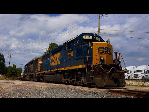 CSX train 6110 and 2811 on CSX branch line! Jeffersonville, Indiana - YouTube