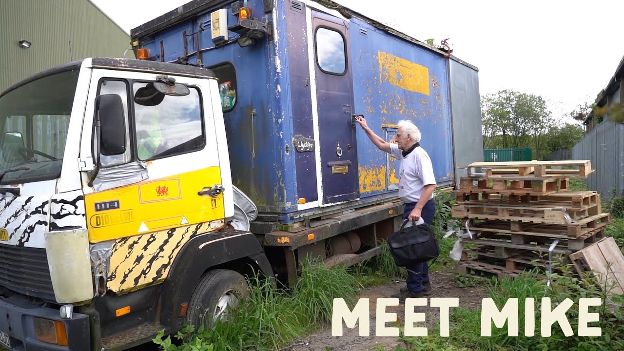 Meet The Author Who Lives in a Lorry - YouTube