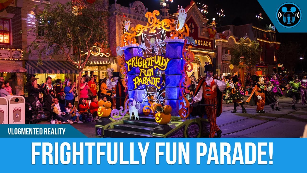 FRIGHTFULLY FUN PARADE 2017 (Mickey's Halloween Party) - YouTube