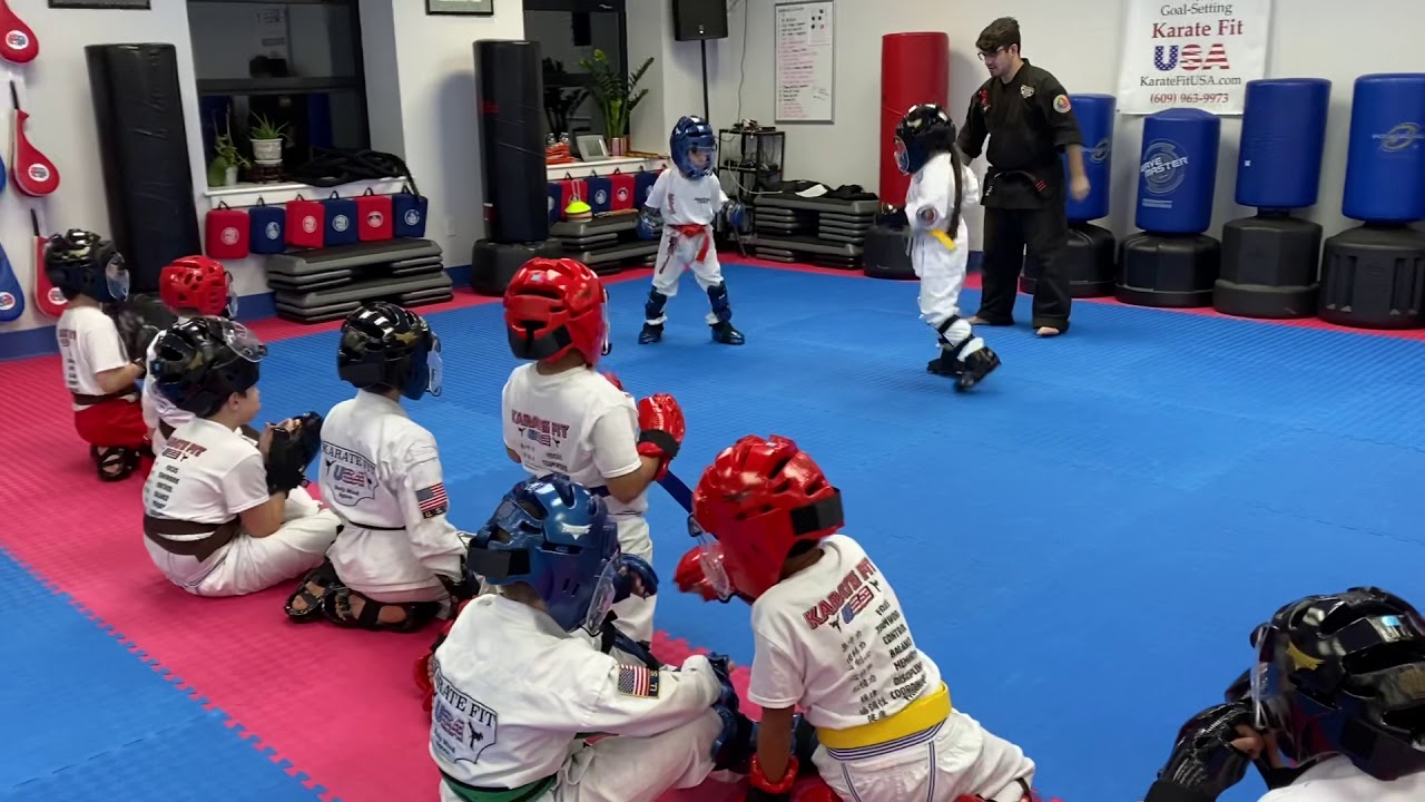 Junior Sparring practice - YouTube