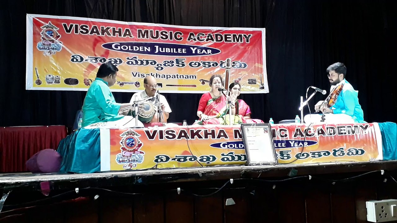 Song devi pArvati by smt v lalita - YouTube