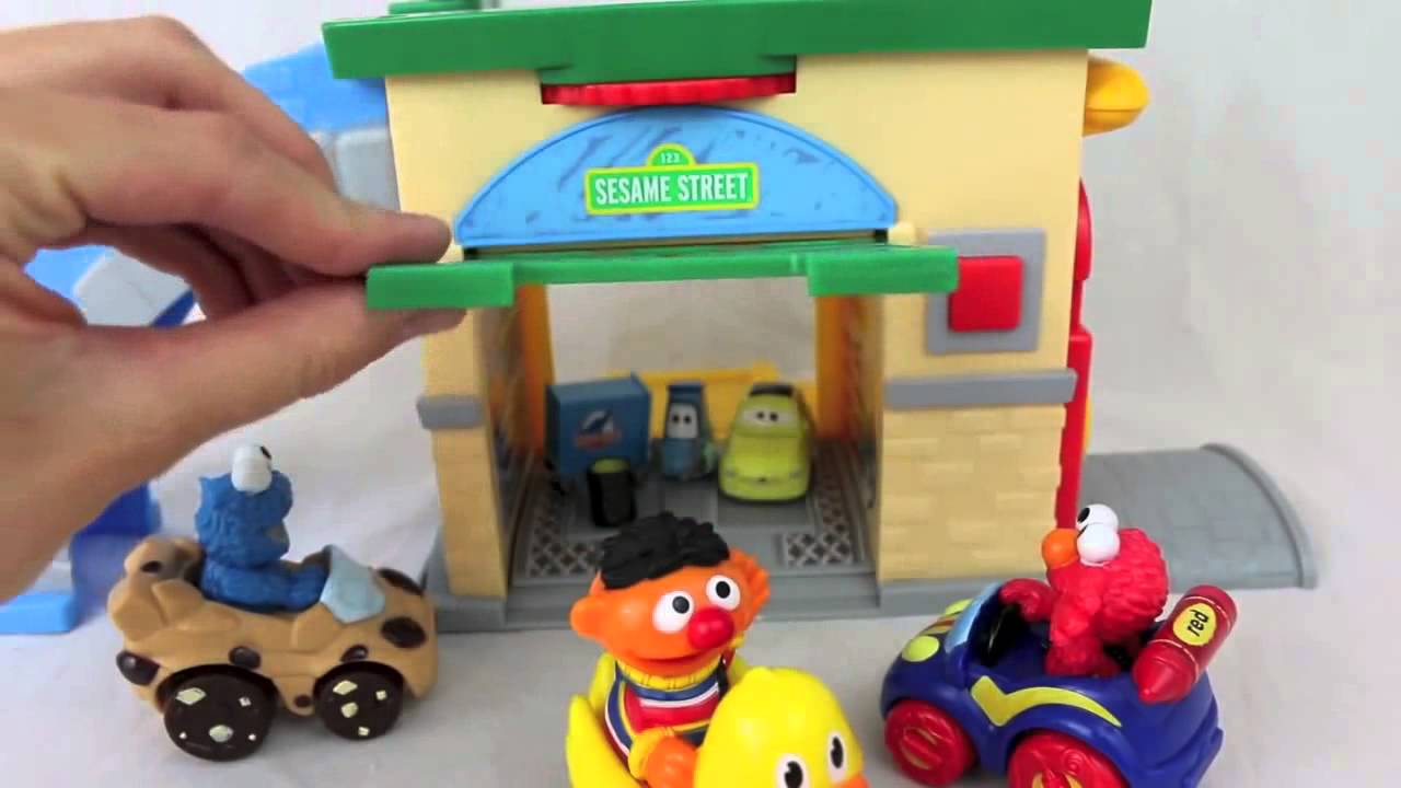 Sesame Street Cookie Monster Bert and Ernies Tune Up Garage Come N Race ...