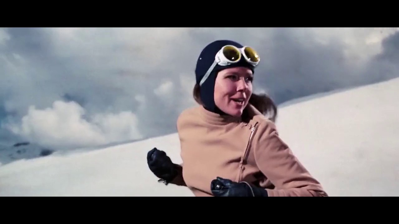 Nieve roja - Red Snow. James Bond 1969 - YouTube