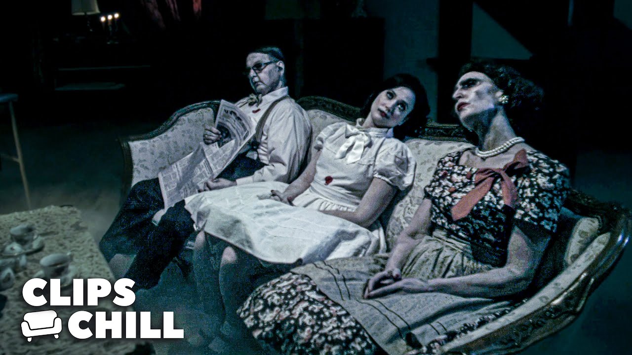 The Smiling Family | Insidious - YouTube